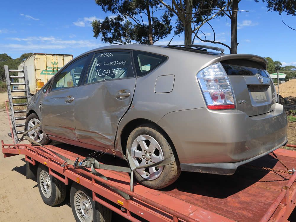 Crashed 2007 Prius iTech - Repairable or Not? | PriusChat
