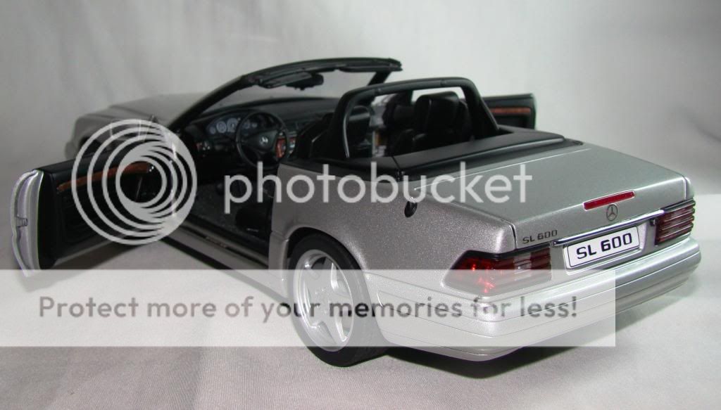 SL 600 (R129), AutoArt, merilo 1:18 - Mercedes-Benz Slovenija