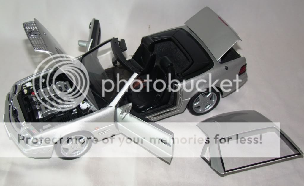 SL 600 (R129), AutoArt, merilo 1:18 - Mercedes-Benz Slovenija